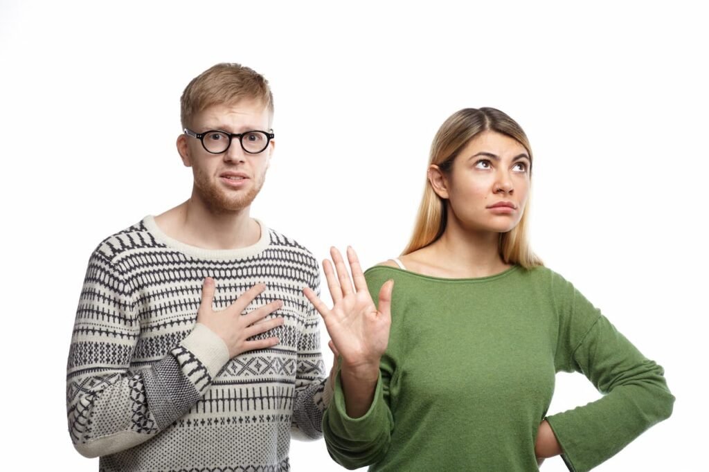 10 Cues For Body Language Of Unhappy Married Couples Onlinecounselling4u