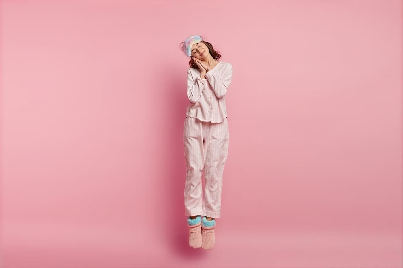 What is Clinomania: Symptoms and How to cope with it? - OnlineCounselling4U