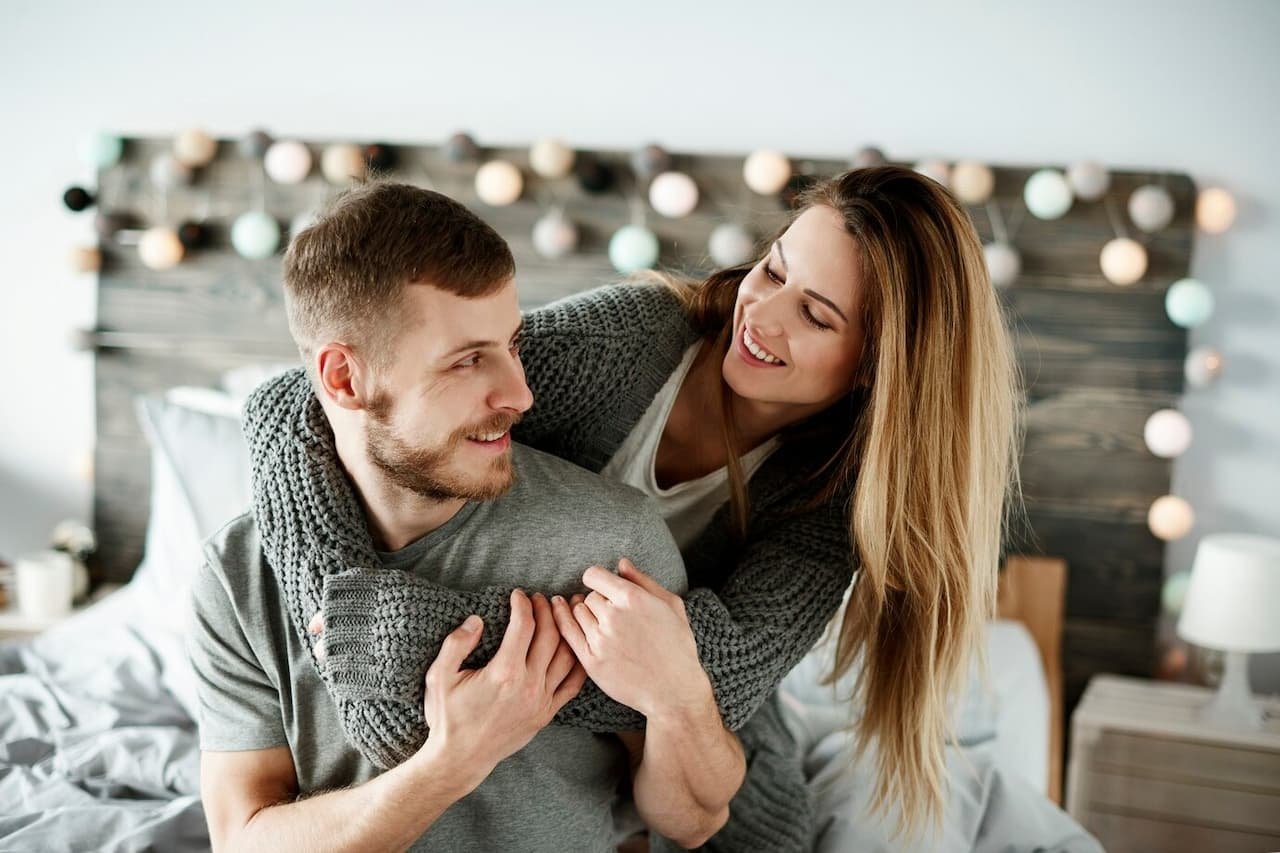 Gaslighting in Relationships: How to Recognize and Overcome It | Expert ...